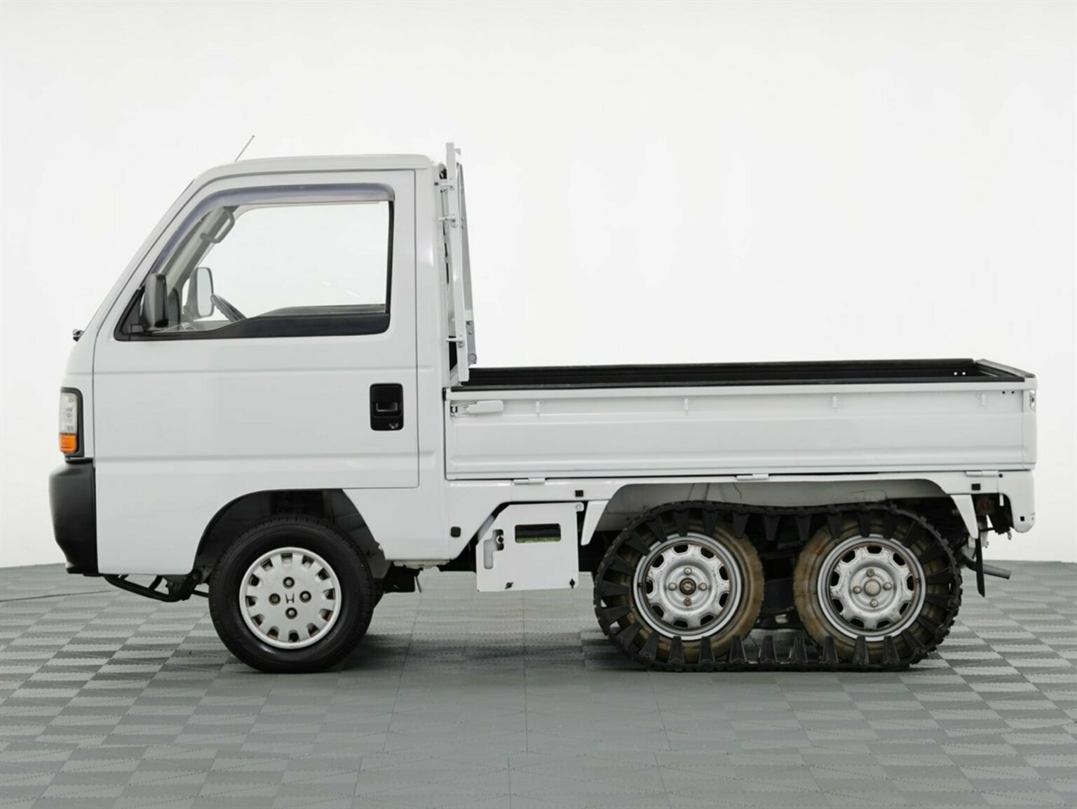 Honda Acty Crawler Is Your Antidote To Monstrous 6×6 Truck Conversions ...