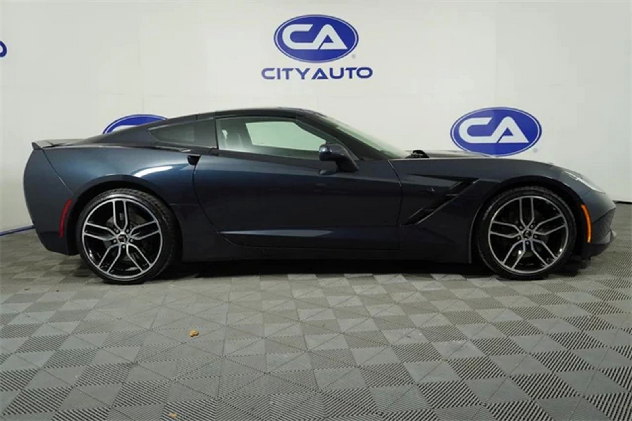 Have You Seen These Corvettes? Dealer Offers $20,000 For Stolen C7s, No ...