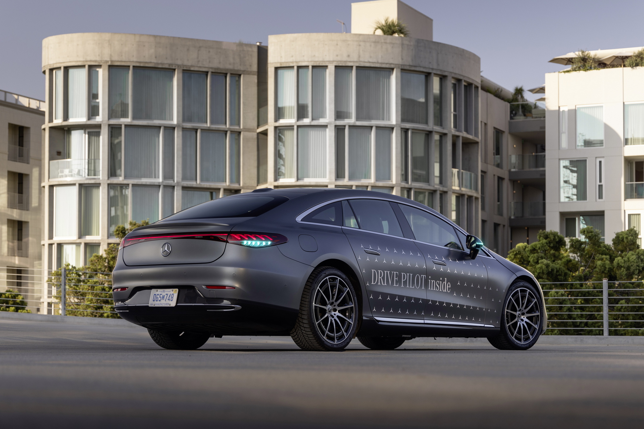 If You See A Mercedes With Turquoise Lights, It’s Driving Autonomously ...