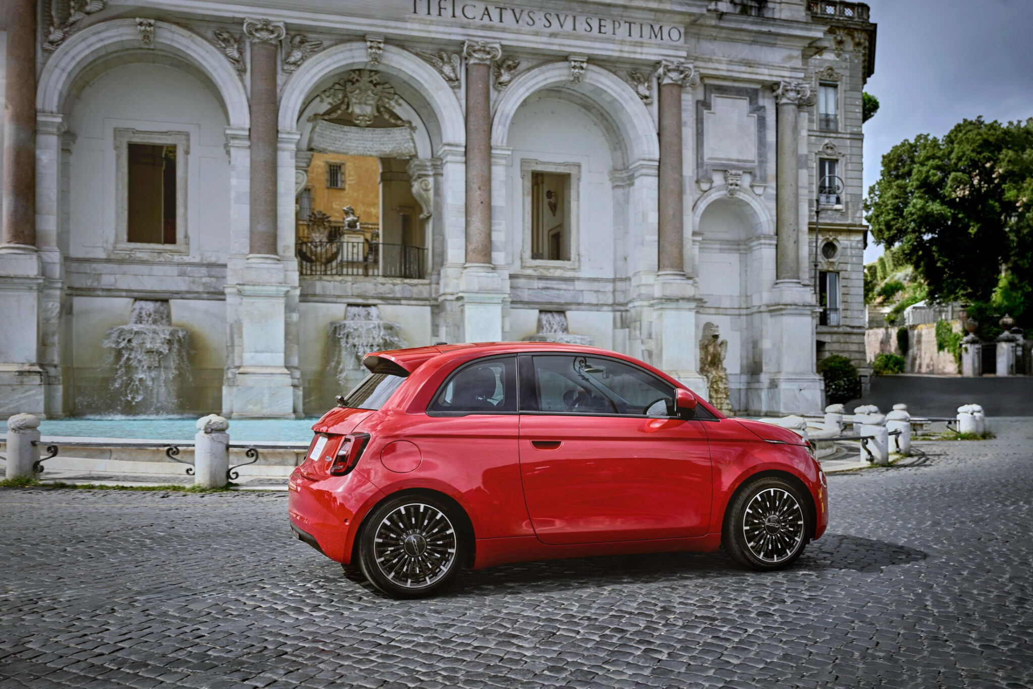 America’s 2024 Fiat 500e Has A 149-Mile Range – Almost Twice As Long As ...