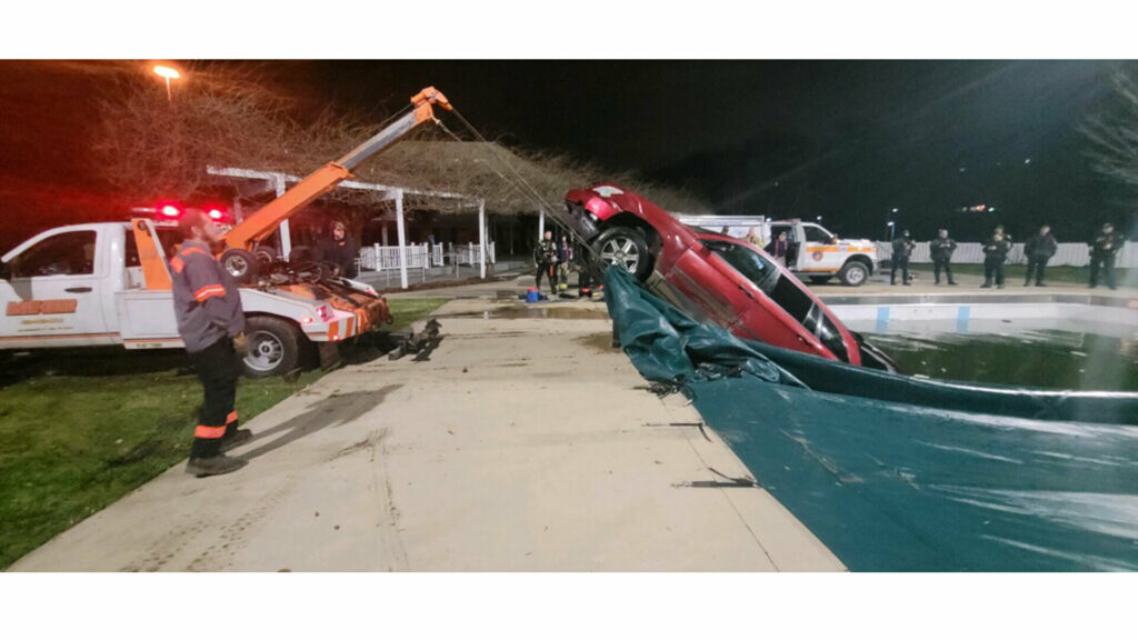 Police Chase Ends With Chrysler Pacifica Plunging Into A Pool | Carscoops