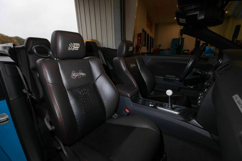7.0-liter Dodge Challenger Convertible Built To Honor Richard Petty ...