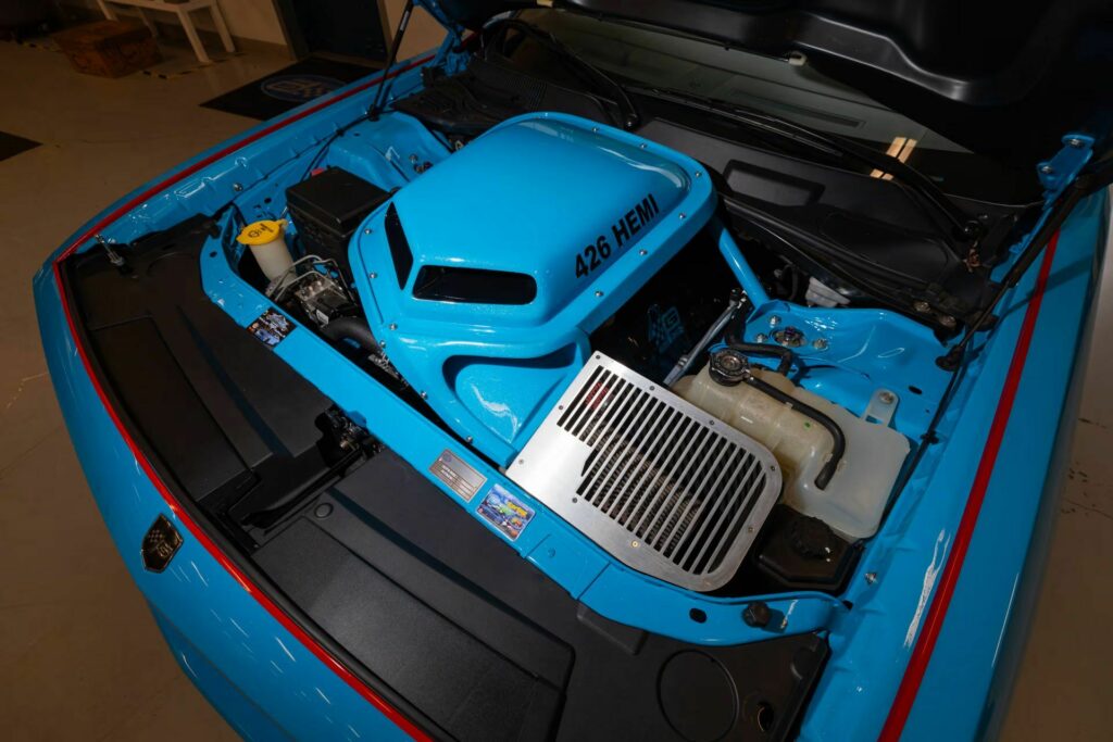 7.0-liter Dodge Challenger Convertible Built To Honor Richard Petty ...