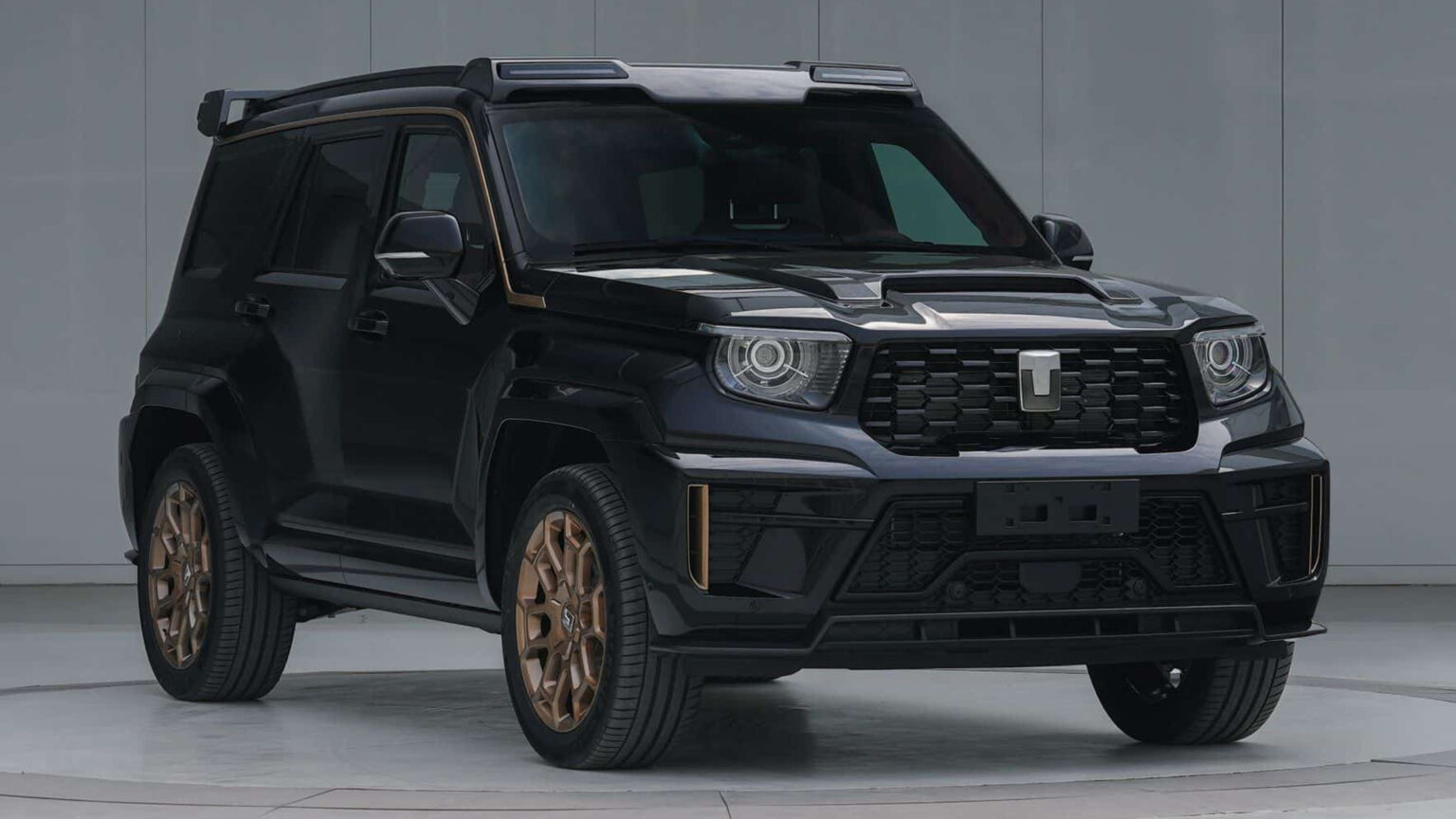This Isn’t A Mansory Special, It’s The GWM Tank 700 Hi4-T | Carscoops