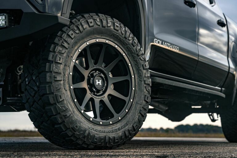 Chevy Silverado And GMC Sierra Roar With 650 HP Thanks To Hennessey ...