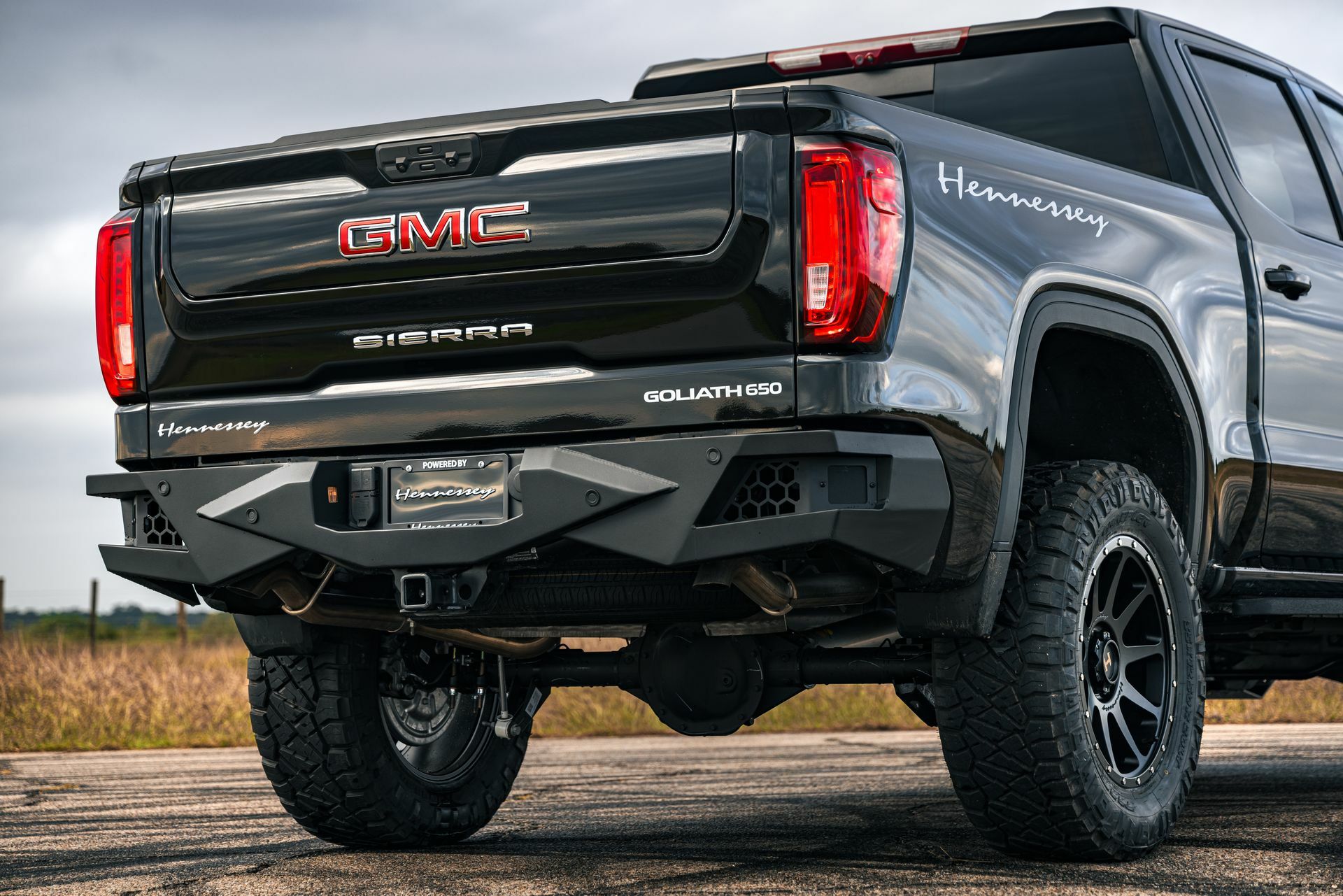 Chevy Silverado And GMC Sierra Roar With 650 HP Thanks To Hennessey ...
