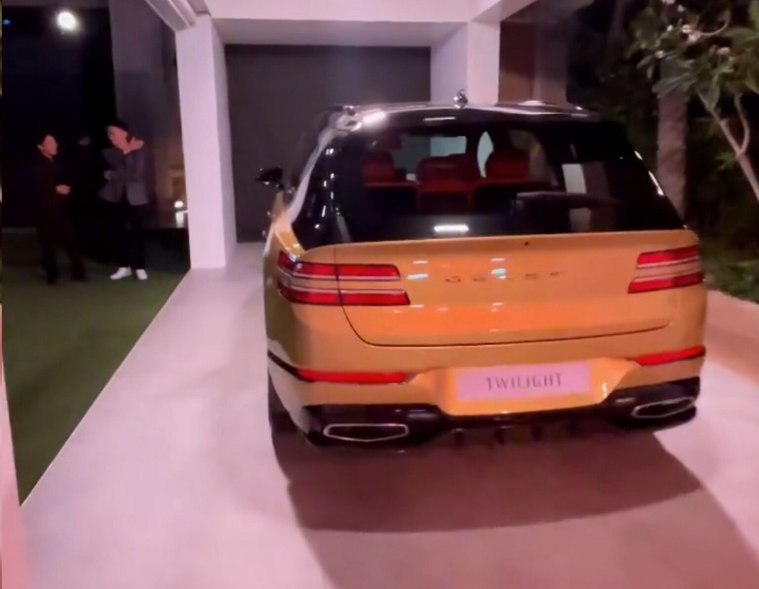 Genesis Shows Off Spicy G80 Performance, And 1-Of-20 GV80 Twilight In ...