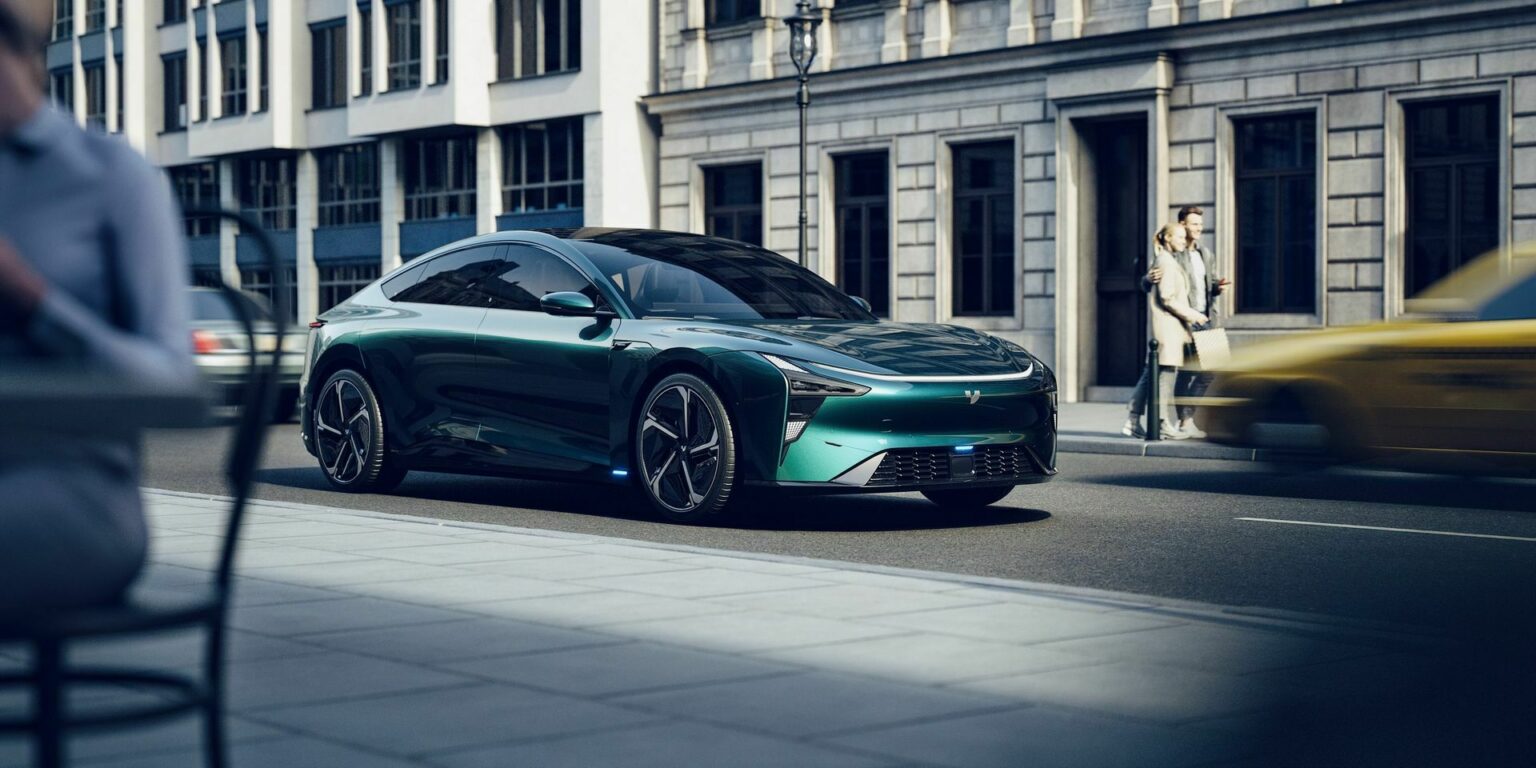 New Jiyue 07 Blazes Into EV Scene With Gorgeous Fastback Looks | Carscoops