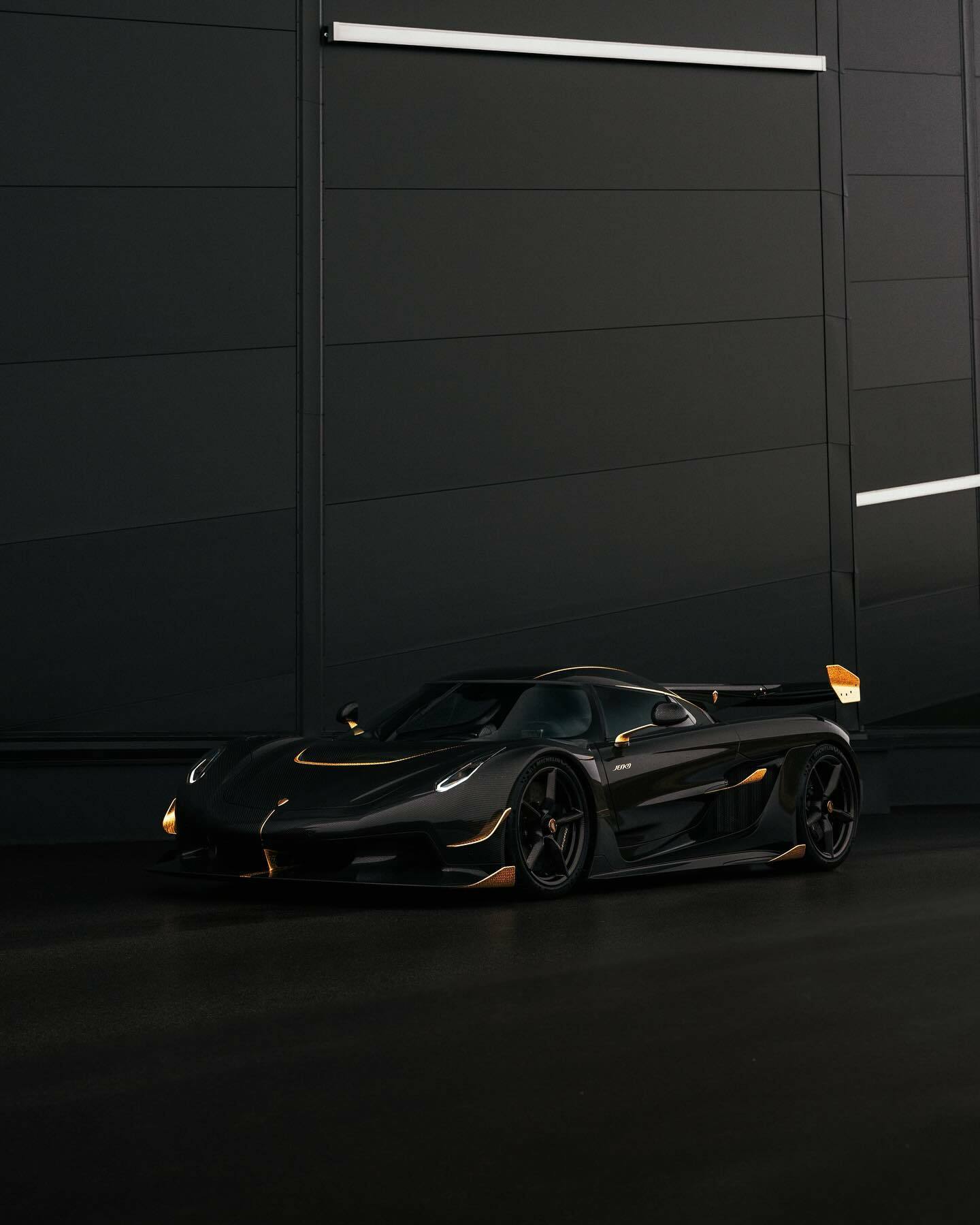 All-Carbon Koenigsegg Jesko Attack With 24K Gold Accents Is A Feast For The Eyes | Carscoops
