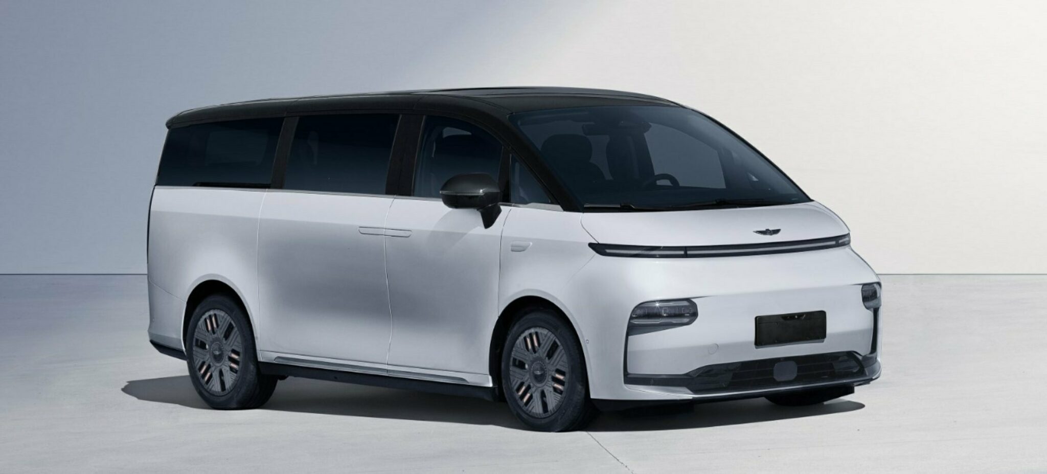 LEVC’s L380 Electric Minivan Is All About Luxury, Won’t Be A China-Only ...