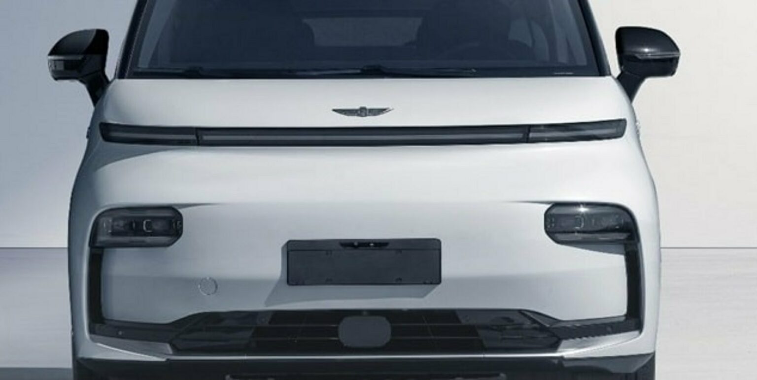 New LEVC L380 Is An Electric Minivan Inspired By The World’s Largest ...