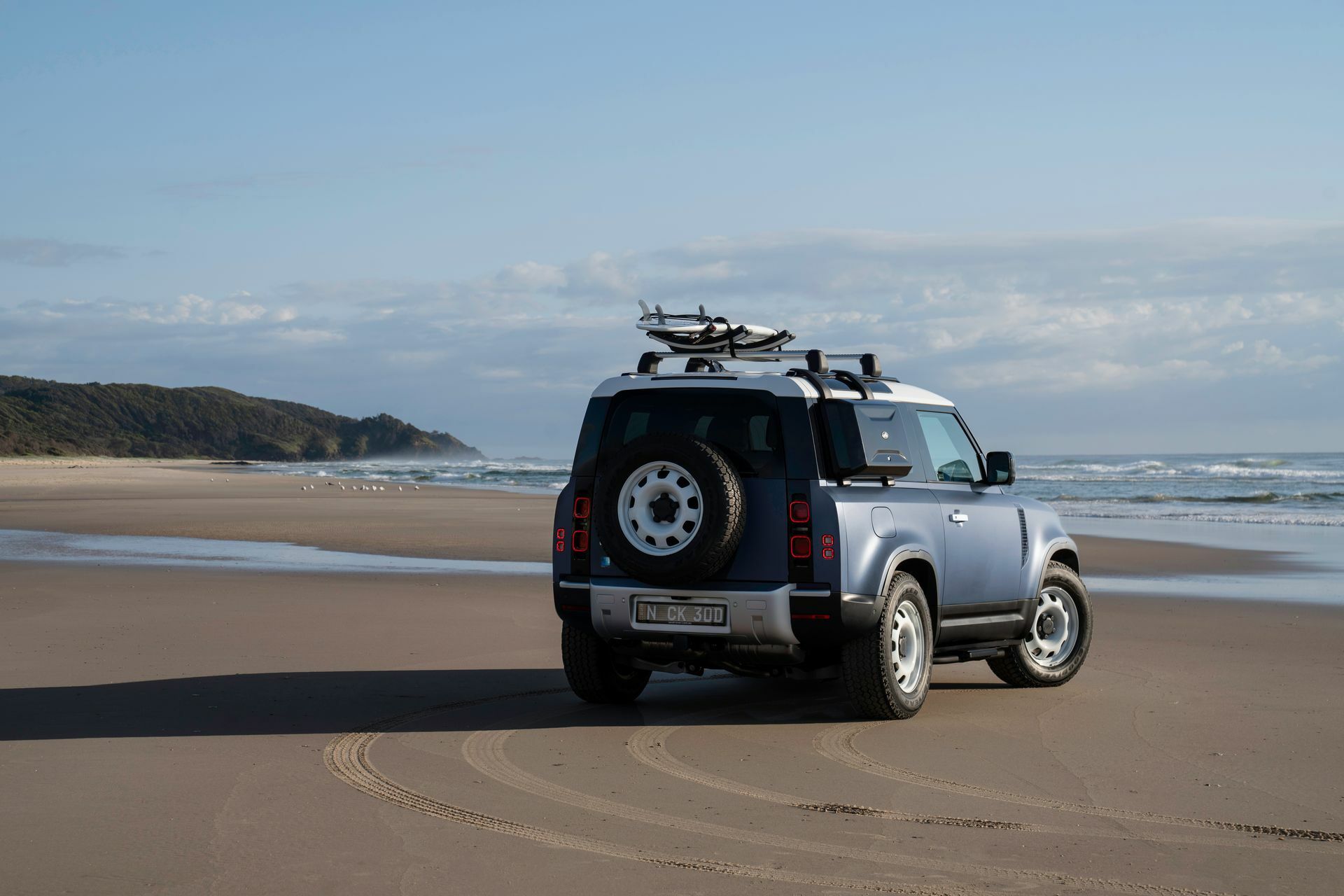 Land Rover Defender Pacific Blue Edition Celebrates Australia’s Surfing ...