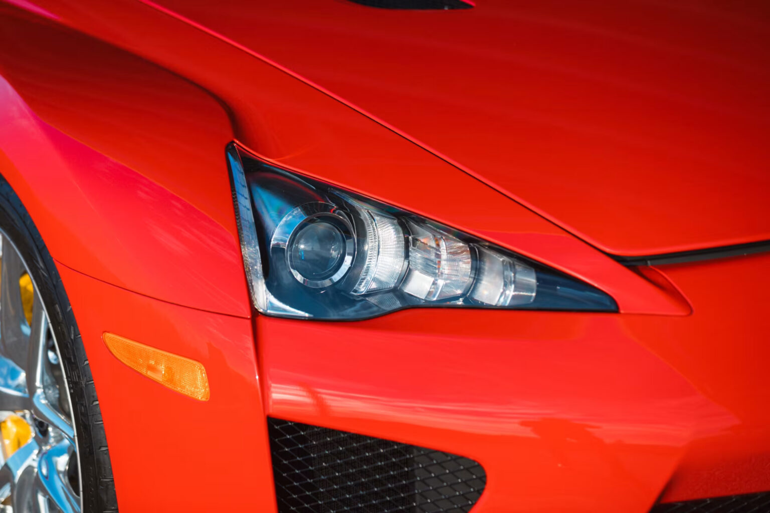 Absolutely Red Lexus LFA Supercar Available With Near-Delivery Mileage ...