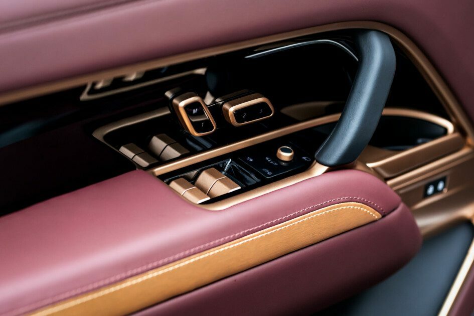 Manhart Creates Sinister Black And Gold Range Rover | Carscoops