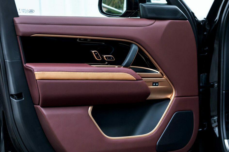 Manhart Creates Sinister Black And Gold Range Rover | Carscoops