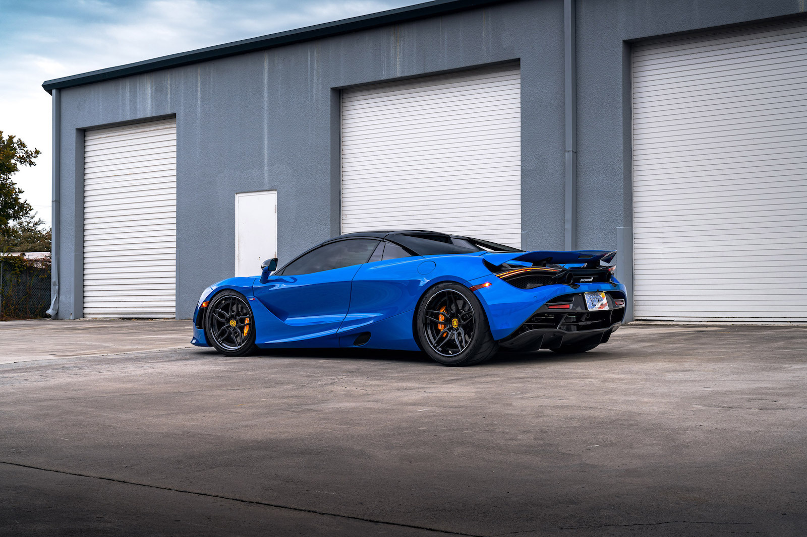 Blue And Black Make For The Perfect McLaren 720S Spider | Carscoops