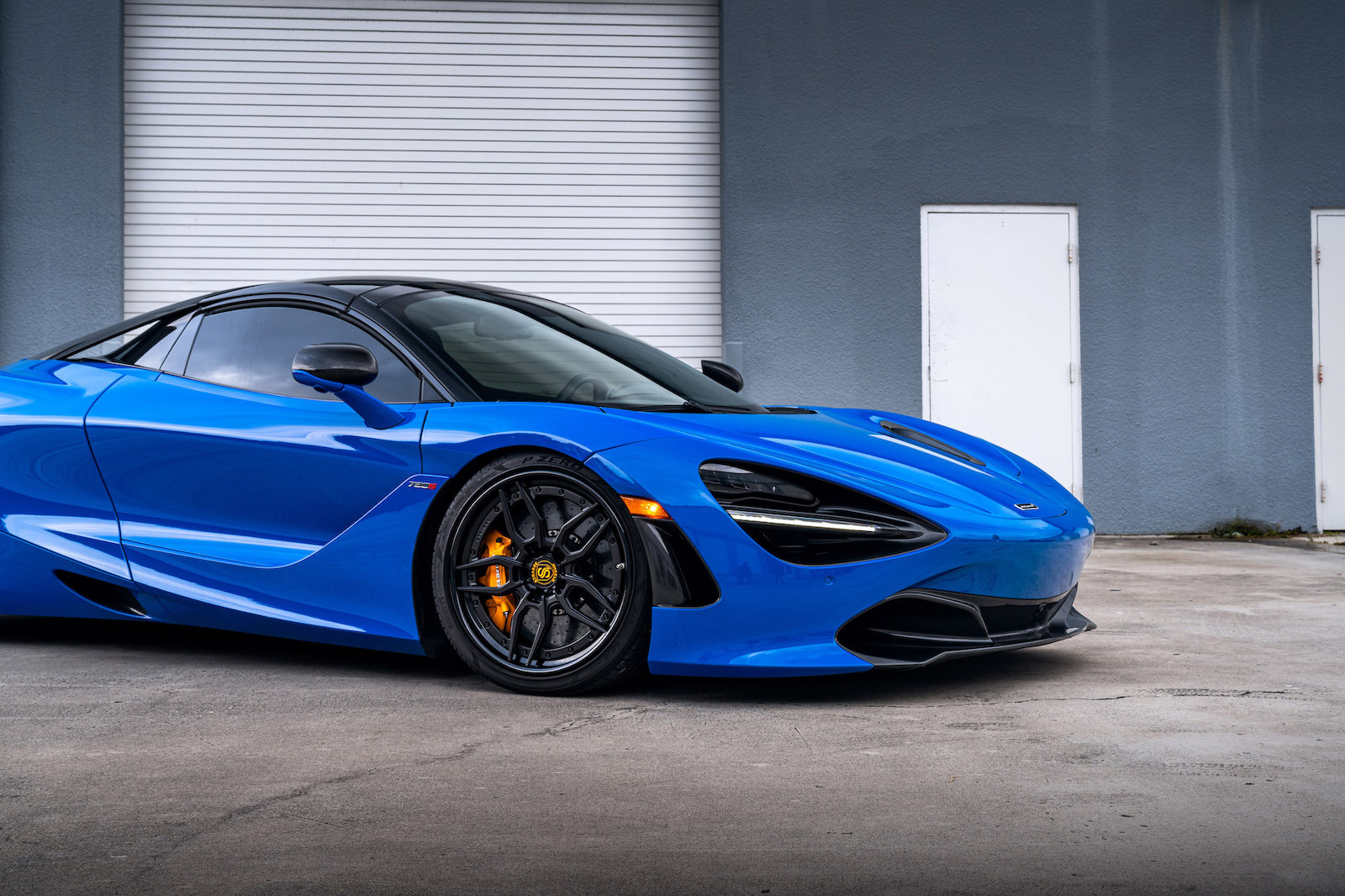 Blue And Black Make For The Perfect McLaren 720S Spider | Carscoops