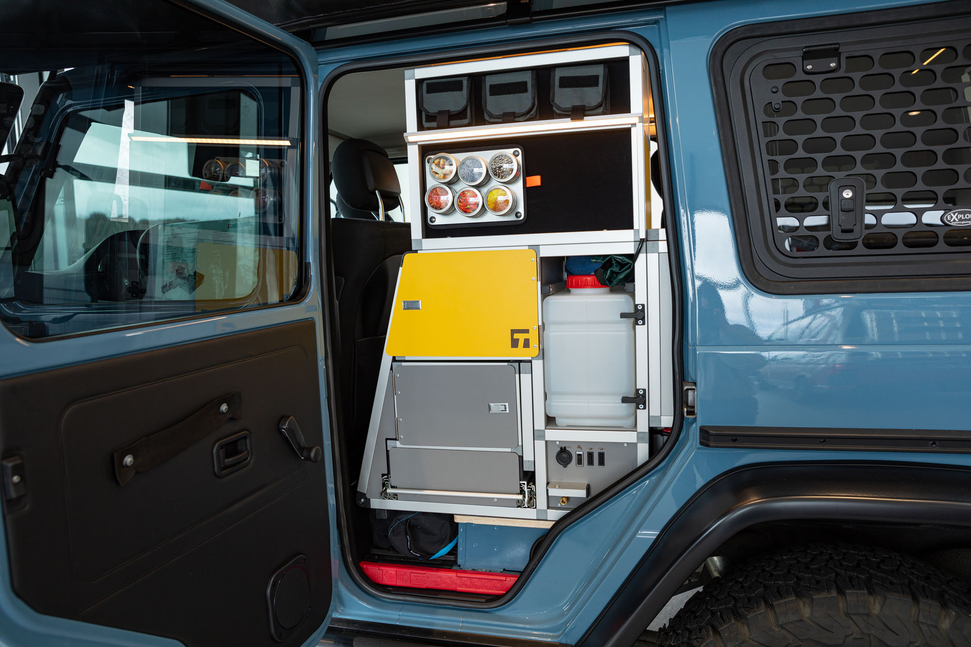 Turn Your Mercedes G-Class Into A Camper With This $12,000 Upgrade ...