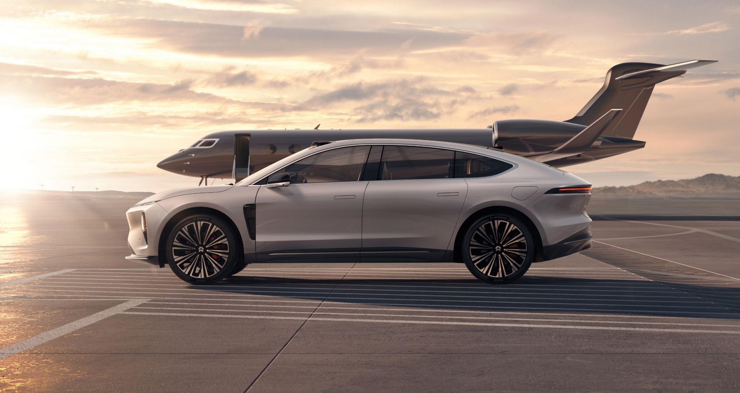 Nio ET9 Is A 900V Luxurious Flagship Sedan That Adds 160 Miles Of Range ...