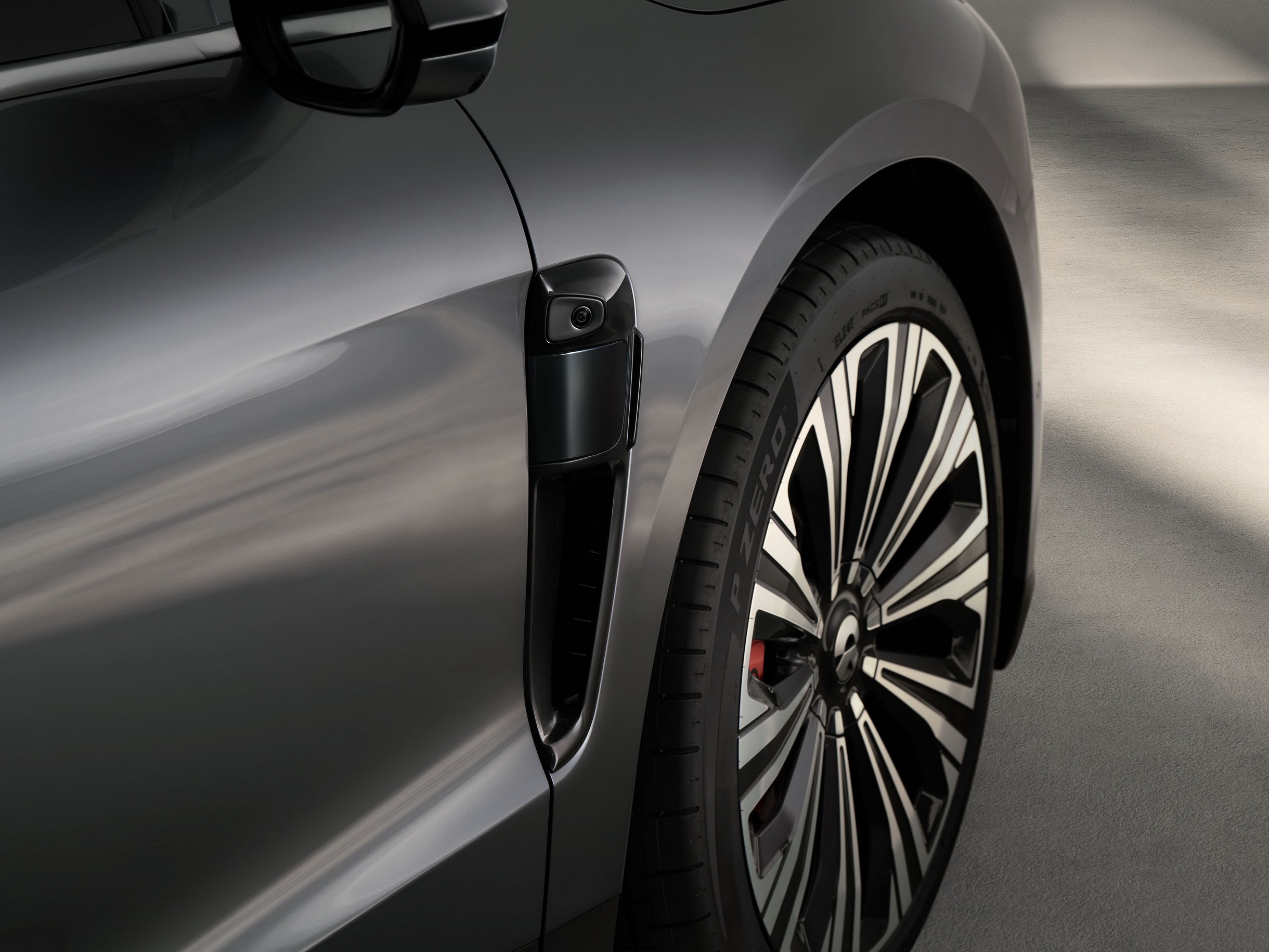 Nio ET9 Is A 900V Luxurious Flagship Sedan That Adds 160 Miles Of Range ...