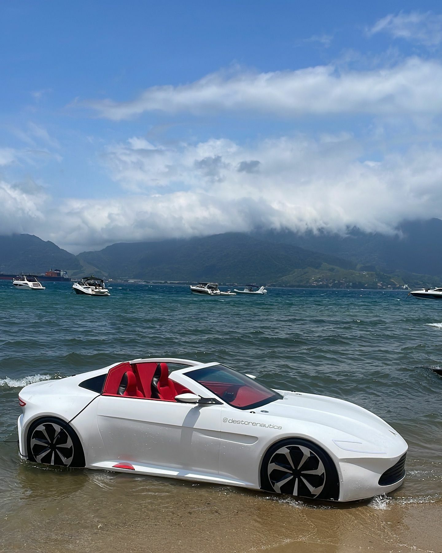 Channel Your Inner James Bond With SeaCar’s $79,000 Aston Martin ...