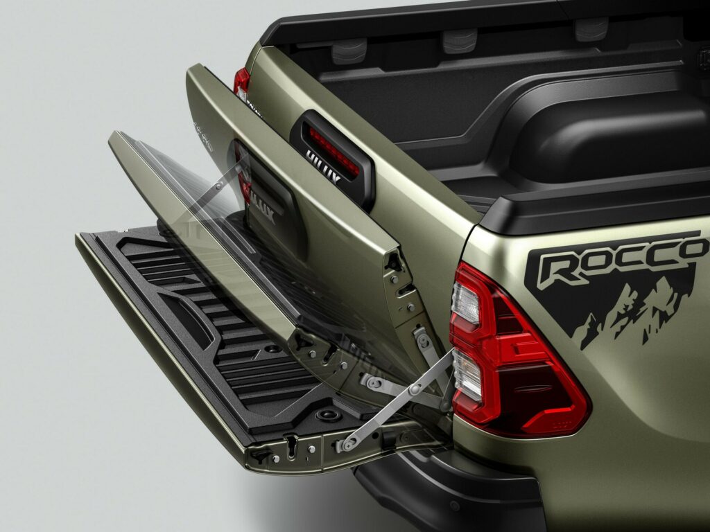 New Toyota Hilux Revo Rocco Is A Japanese Trailhunter With Flared ...