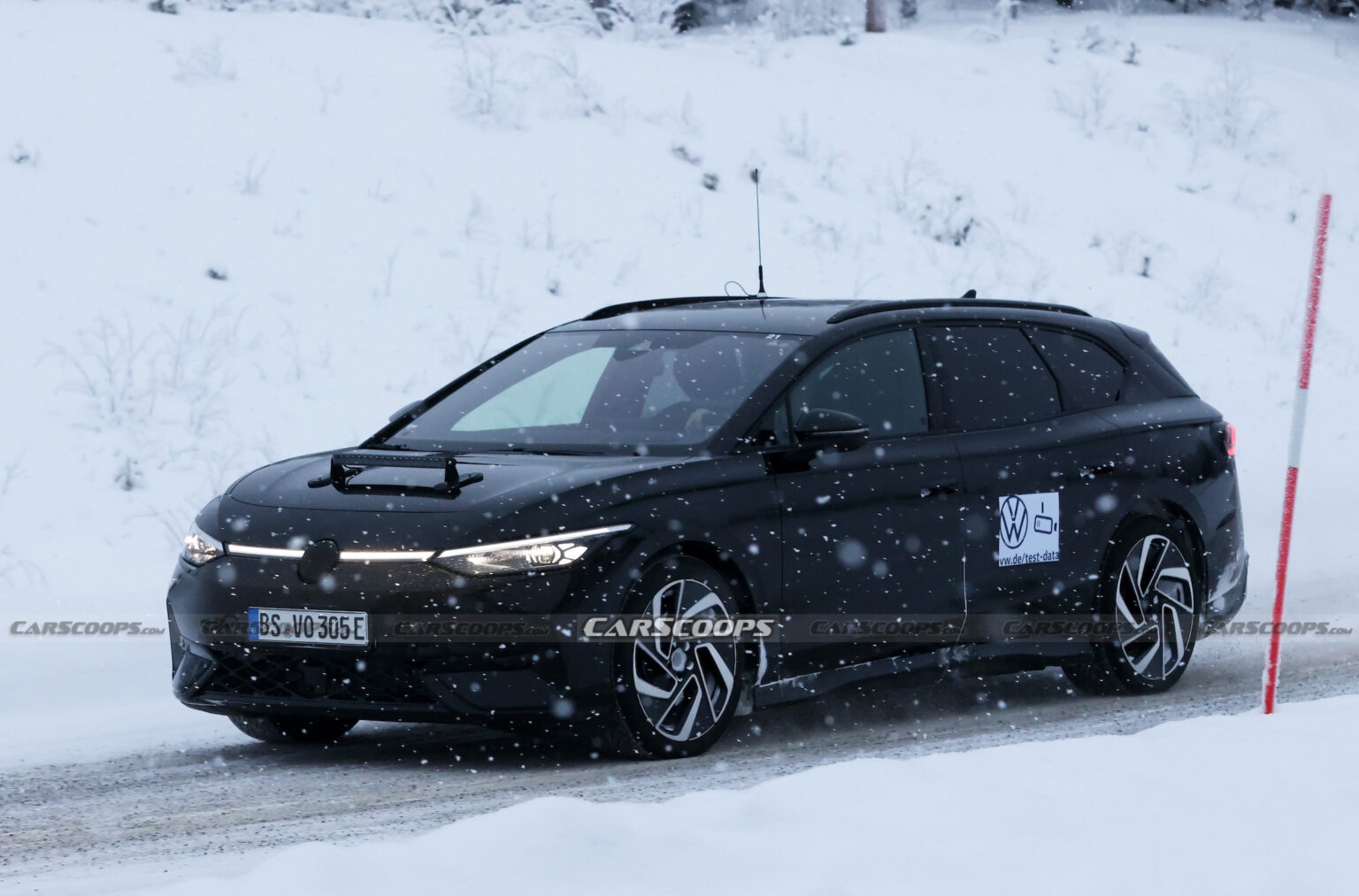 VW ID.7 Tourer Prototype’s Black Paint Doesn’t Look So Stealthy In The ...