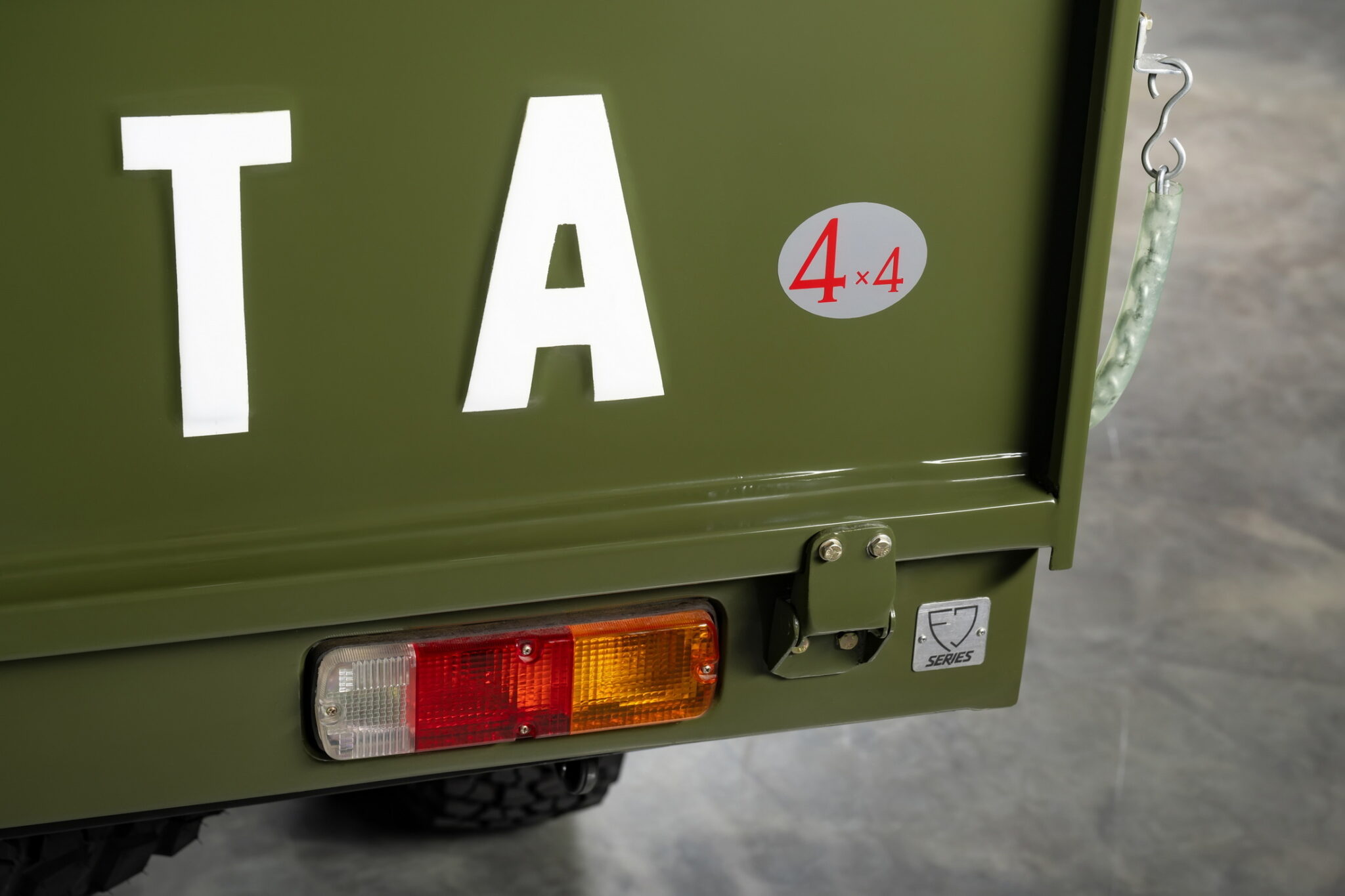 Restored 1983 Toyota FJ45 Land Cruiser Is So Minty You’ll Think You ...