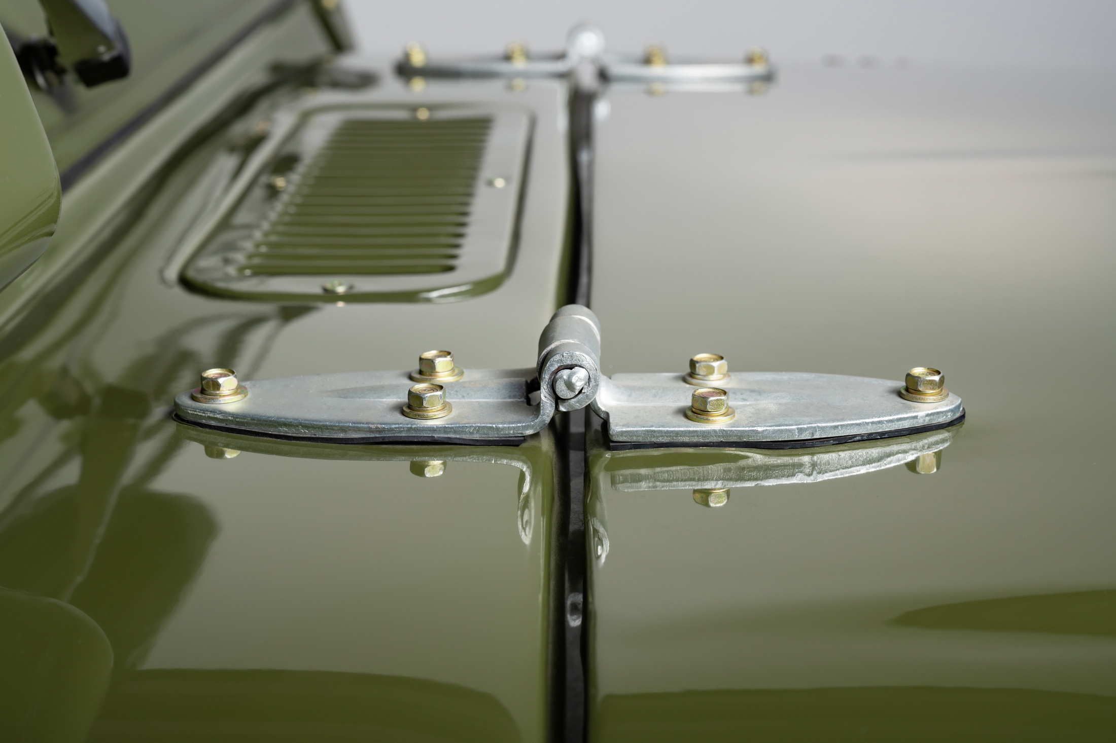 Restored 1983 Toyota FJ45 Land Cruiser Is So Minty You’ll Think You ...