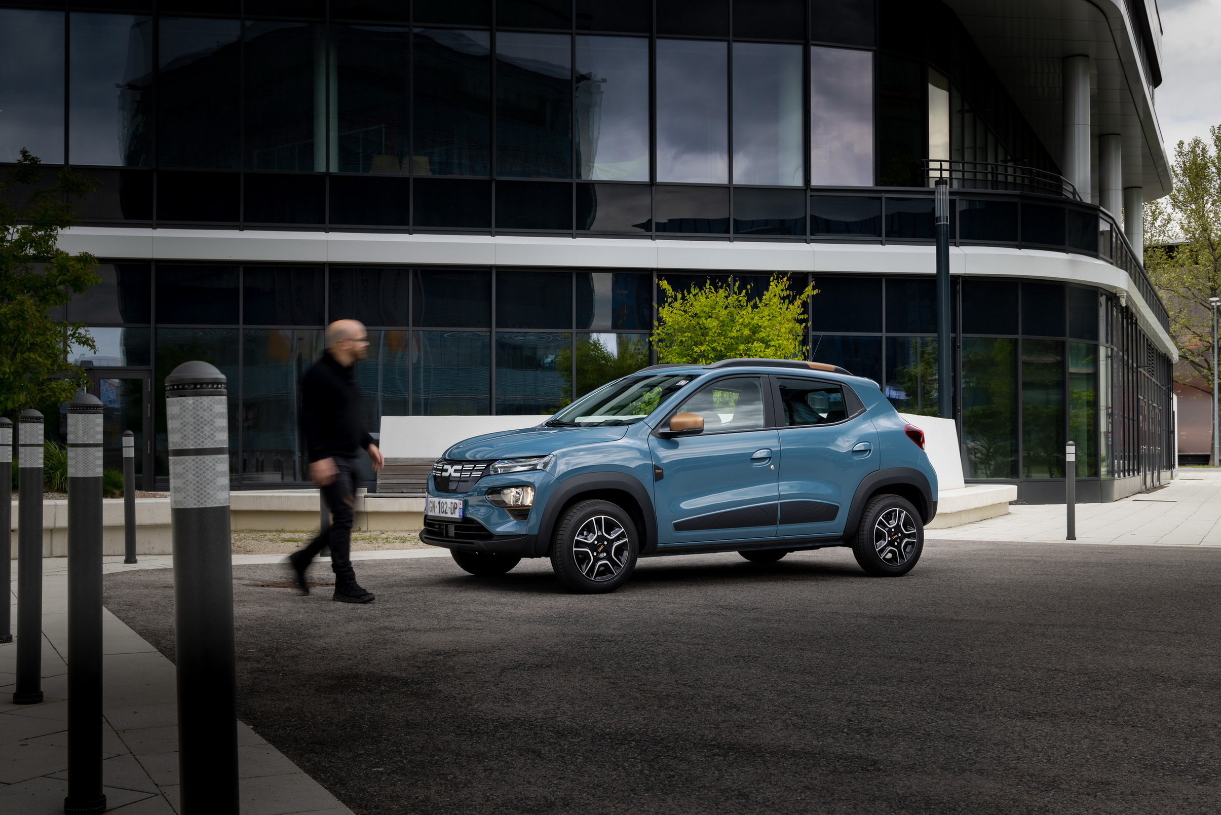 Dacia Slashes Spring EV Price Nearly In Half, €10K Discount Makes It A ...