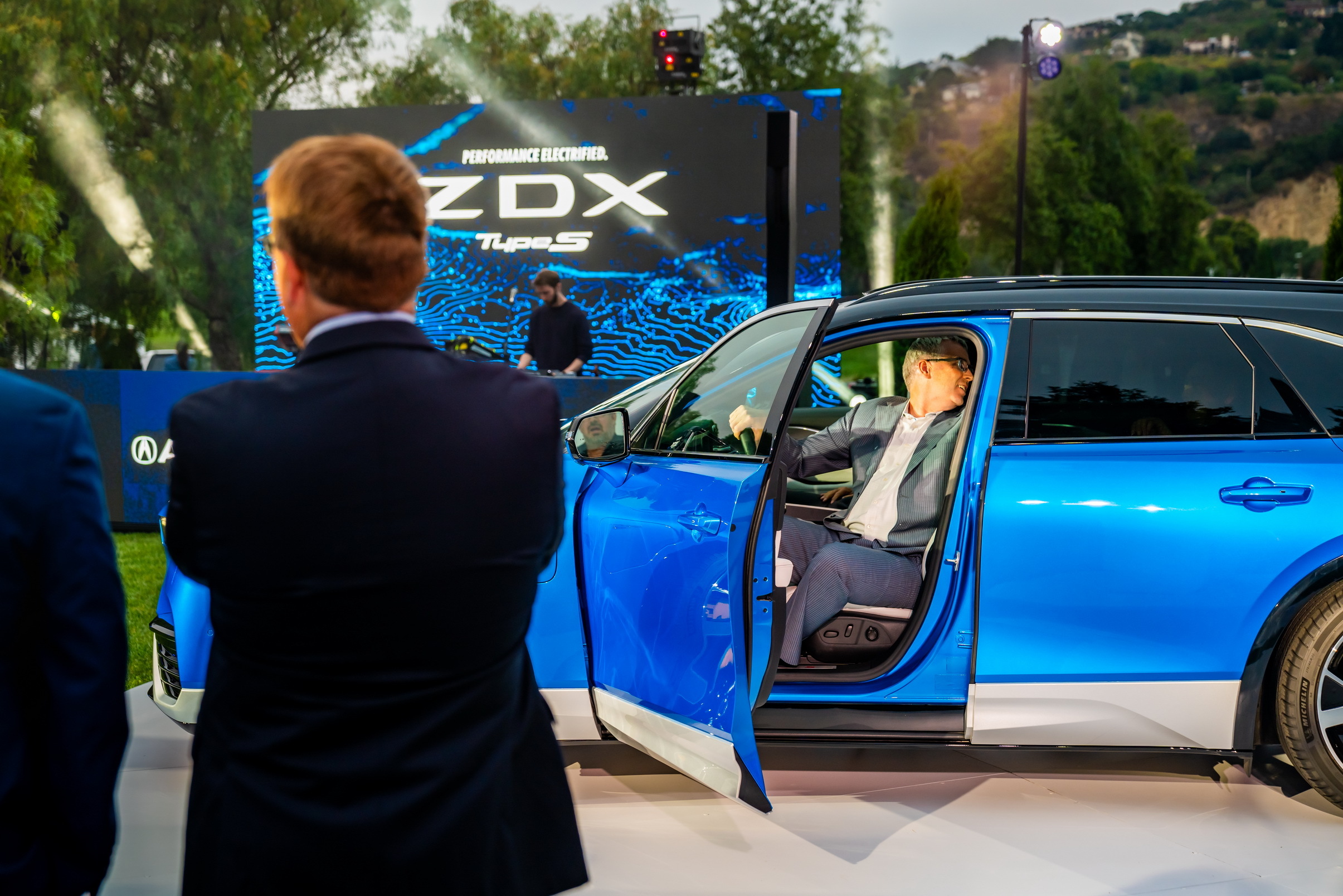 The $65k Acura ZDX Makes The Cadillac Lyriq Look Like A Bargain | Carscoops