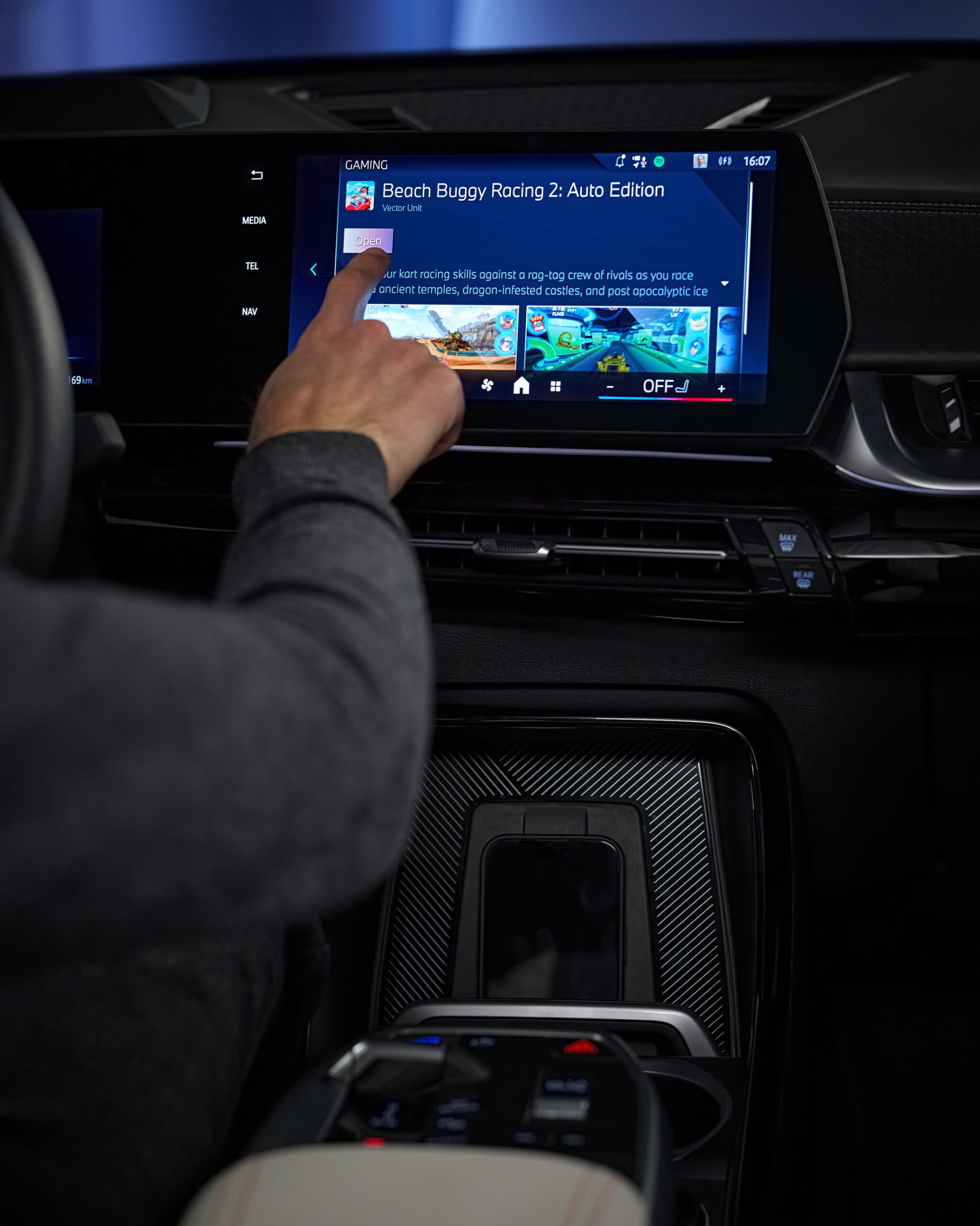 BMW Shows Off In-Car Gaming, Automated Valet Parking And More New Tech ...