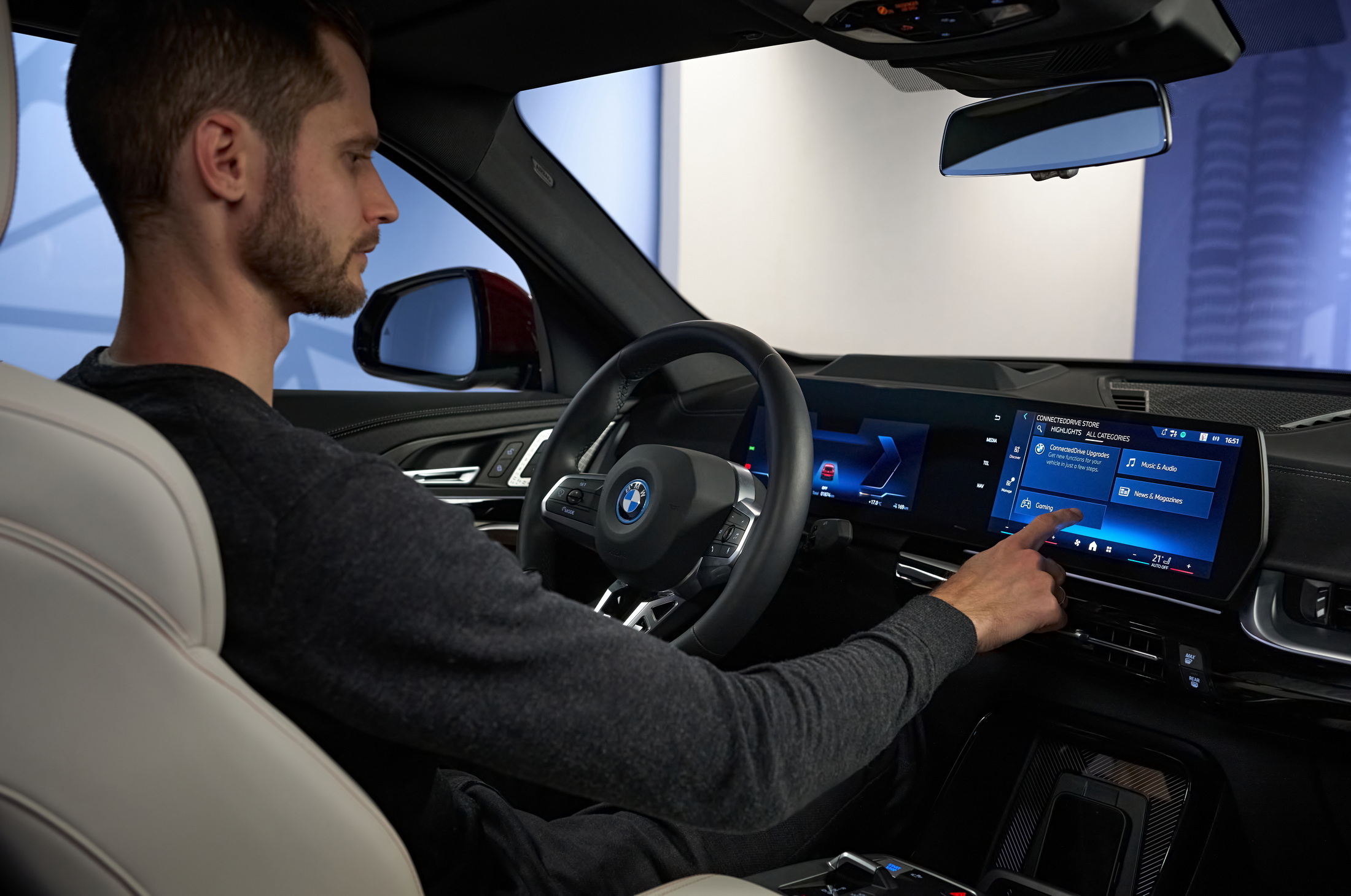 BMW Shows Off In-Car Gaming, Automated Valet Parking And More New Tech ...