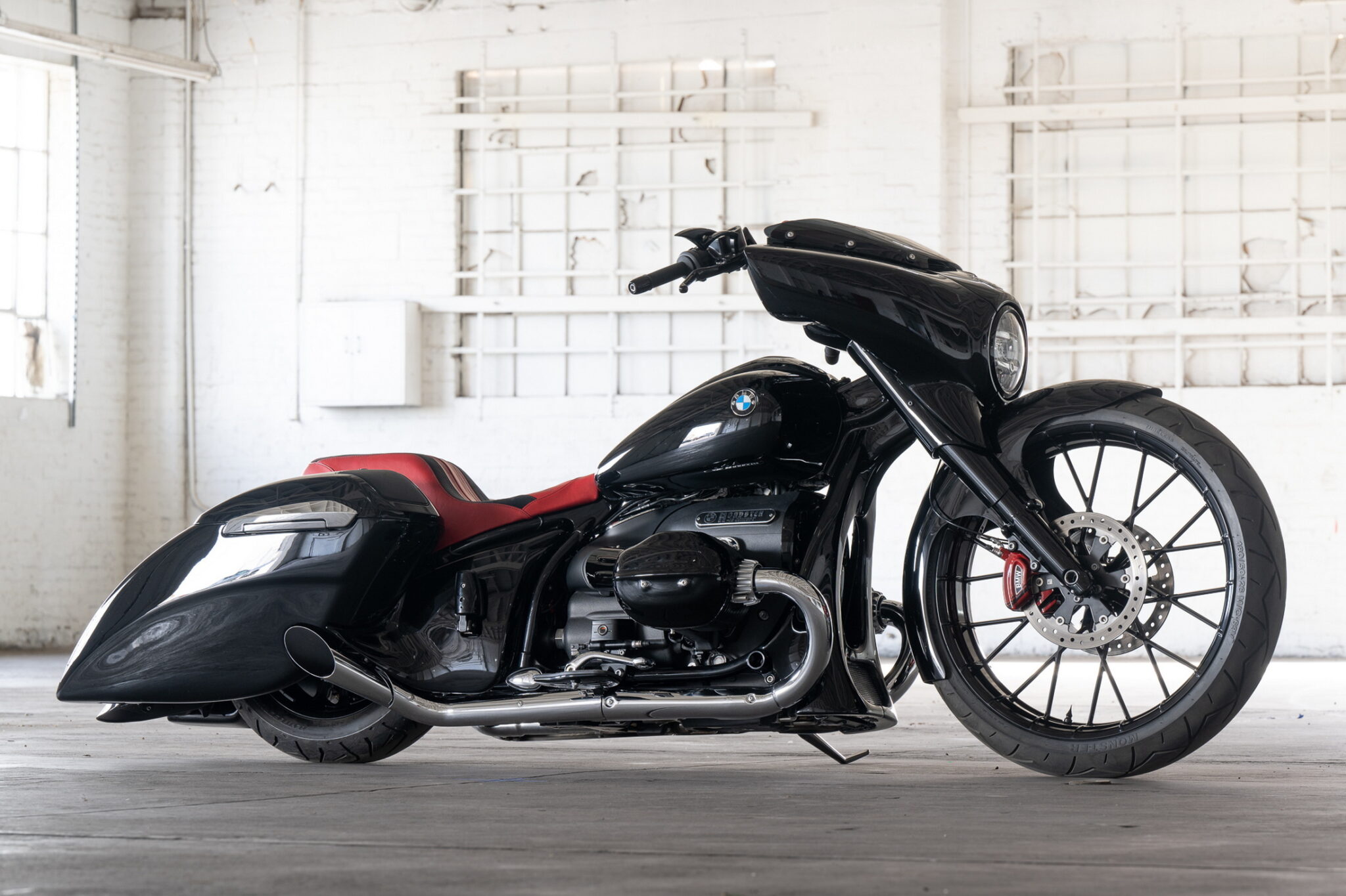 The BMW R 18 One Eight C Is A One-Off Bagger Built By Paul Yaffe ...