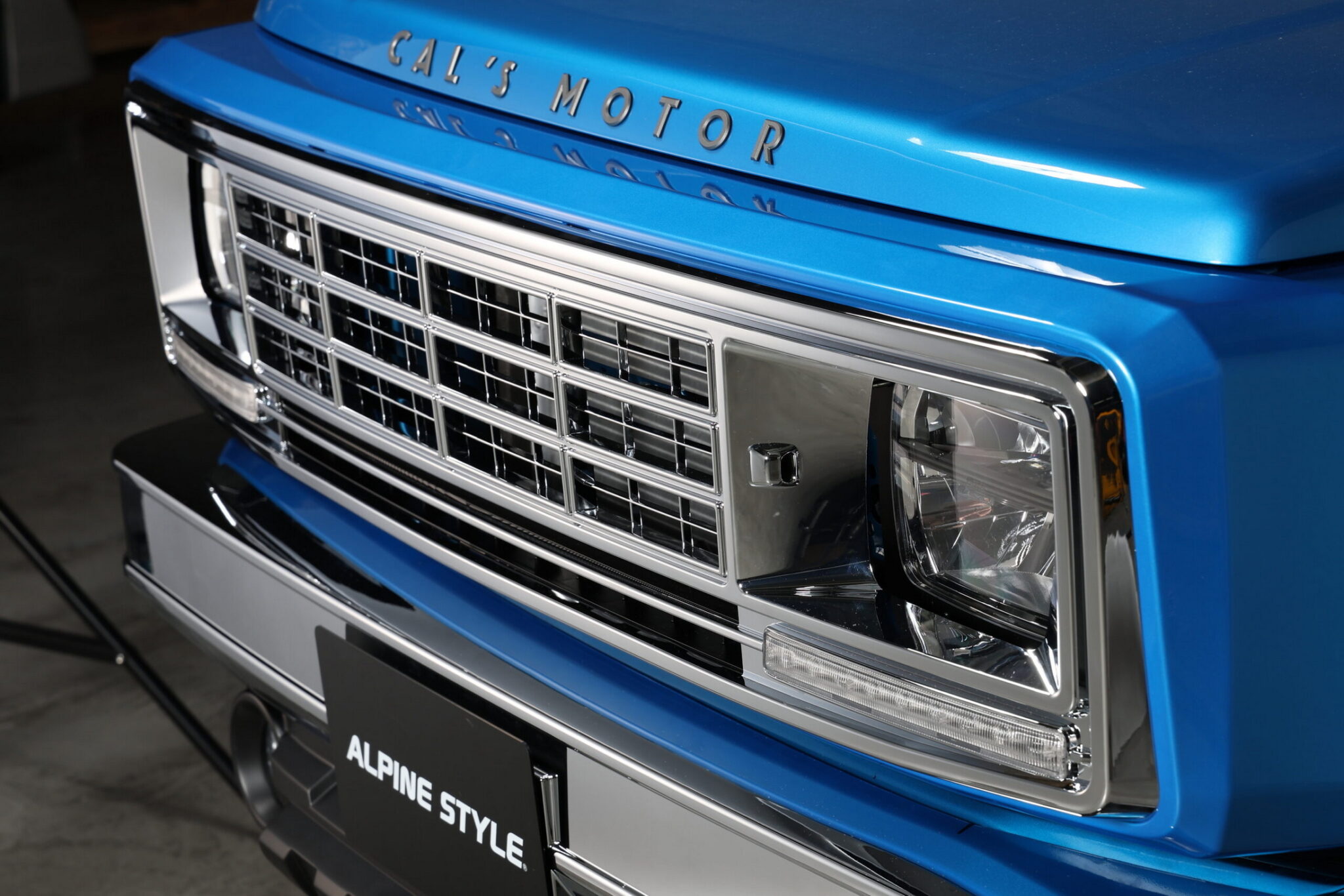 Suzuki Jimny, Nissan NV200, Toyota HiAce Get Groovy Makeovers With Cali ...