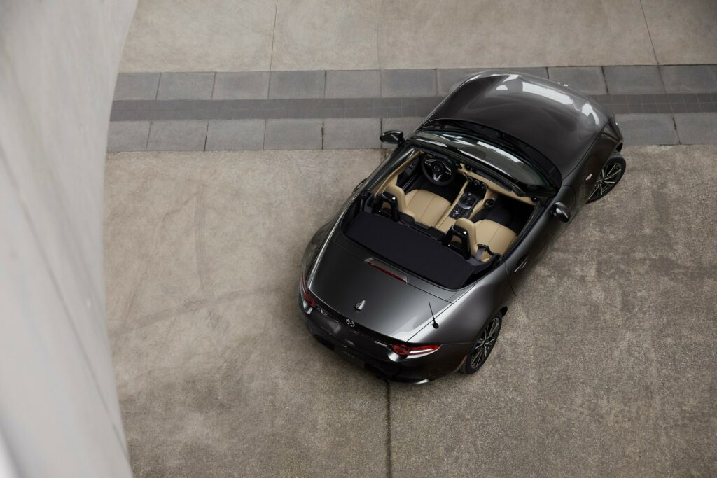 Refreshed 2024 Mazda MX-5 Miata Gets New Headlights, Infotainment And ...
