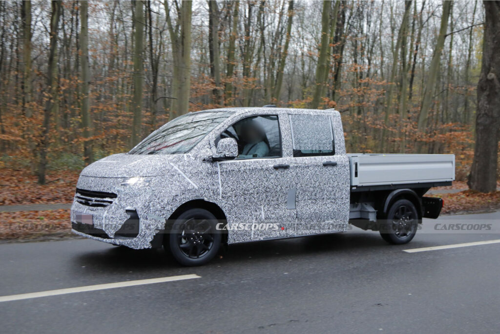 2025 VW Transporter T7 Spied In EV Form With A Double-Cab Flatbed Body ...