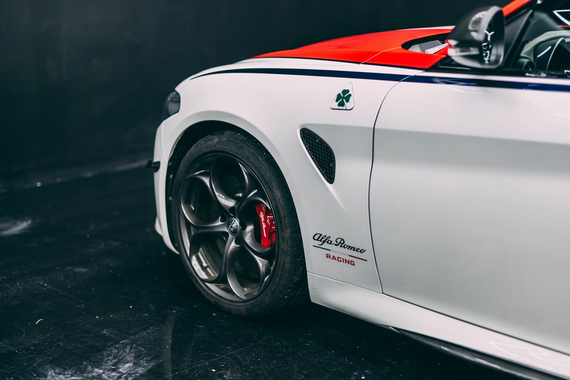 1-Of-10 Alfa Romeo Giulia QV ‘Racing’ Editions Is An F1 Special | Carscoops