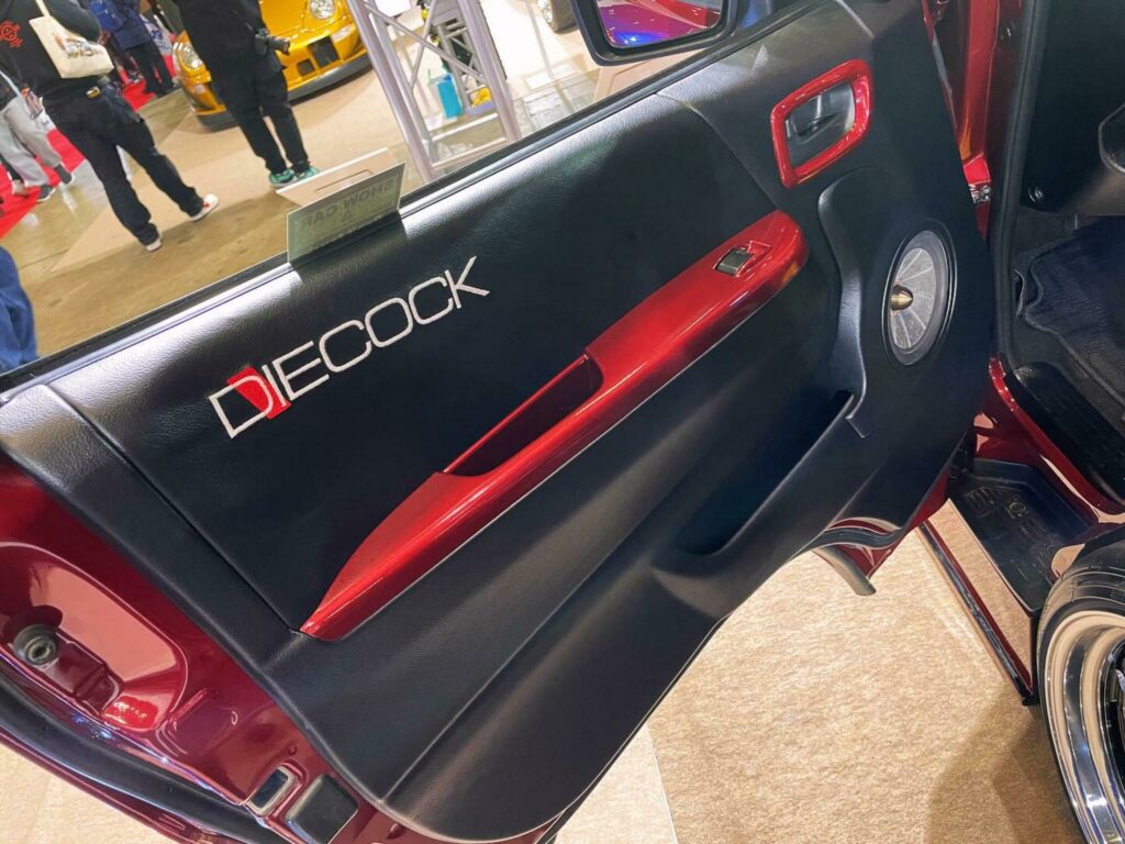 Toyota HiAce Receives A Sporty Makeover With A Land Cruiser Face ...