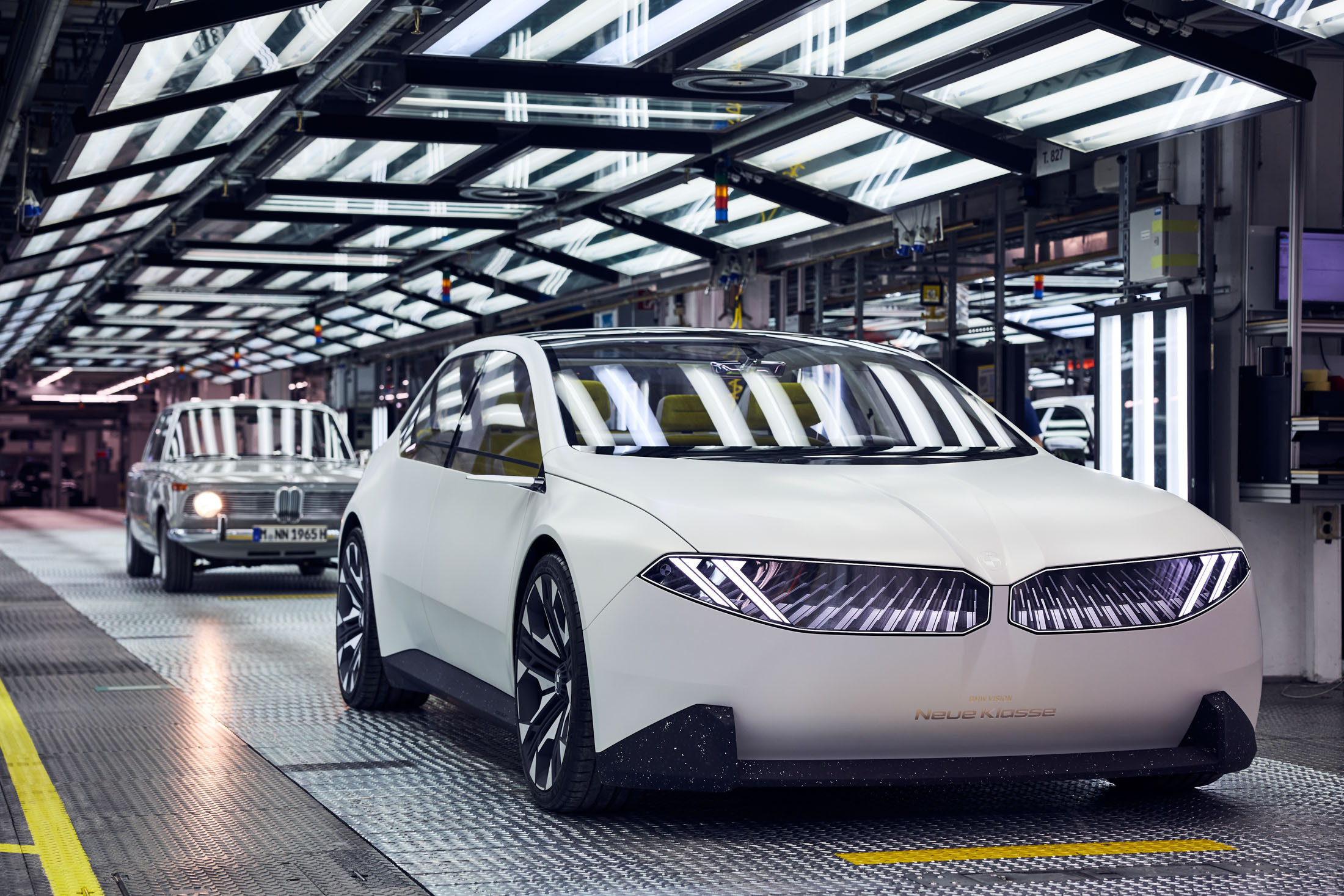 BMW’s Flagship Munich Plant Will Build Only EVs From 2027, So Where’s ...