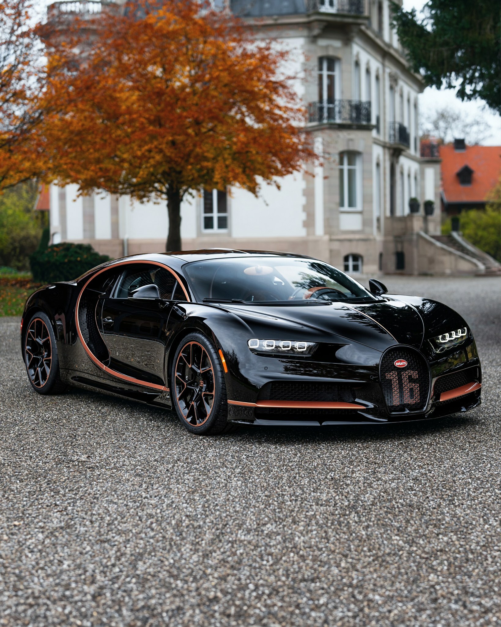 This Is The Final ‘Standard’ Bugatti Chiron To Be Built | Carscoops
