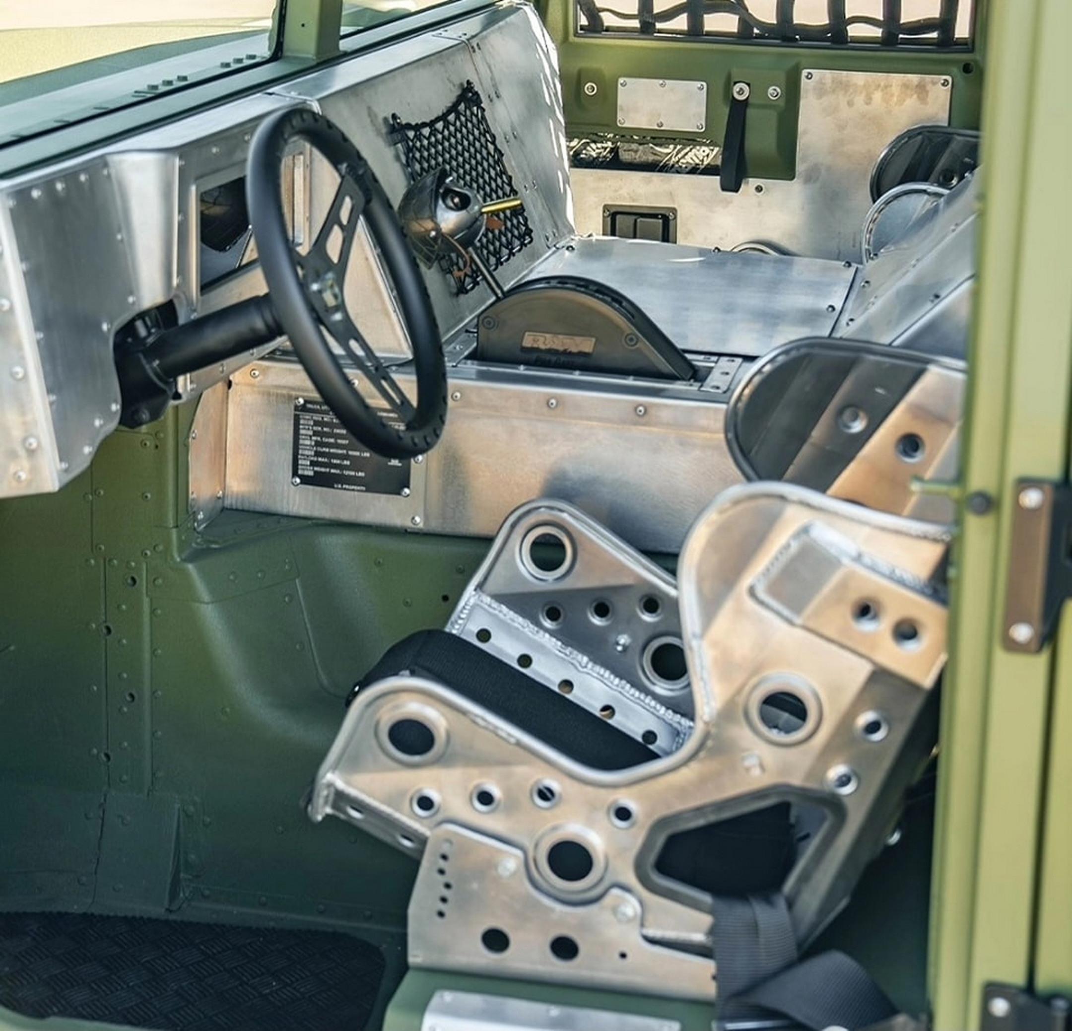 Hellcat-Powered 6×2 Humvee May Struggle On Speed Bumps But It’ll Look ...