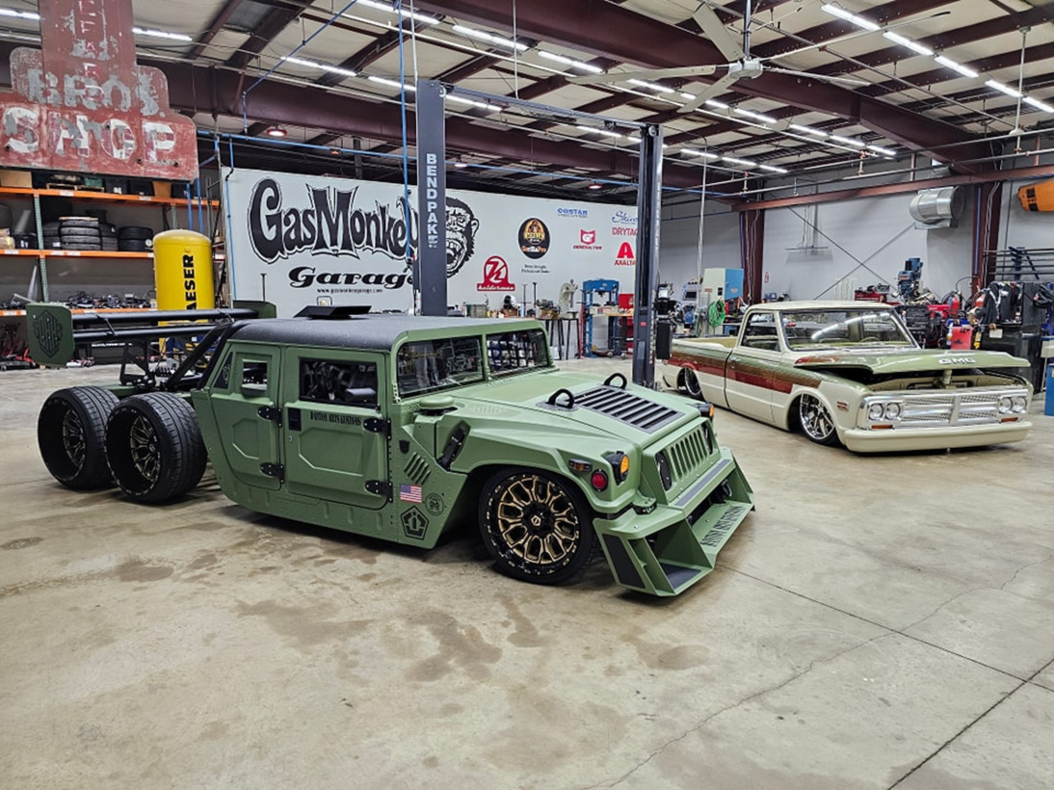 Hellcat-Powered 6×2 Humvee May Struggle On Speed Bumps But It’ll Look ...