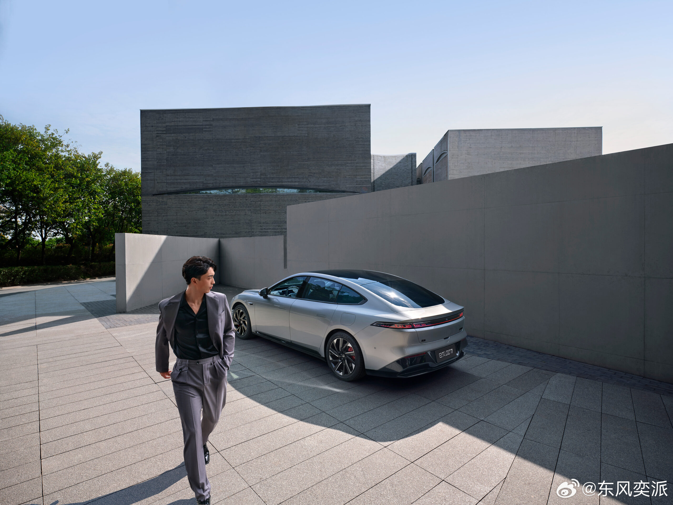 Dongfeng eπ 007 EV Offers Lambo Doors And Up To 536 hp From Just ...