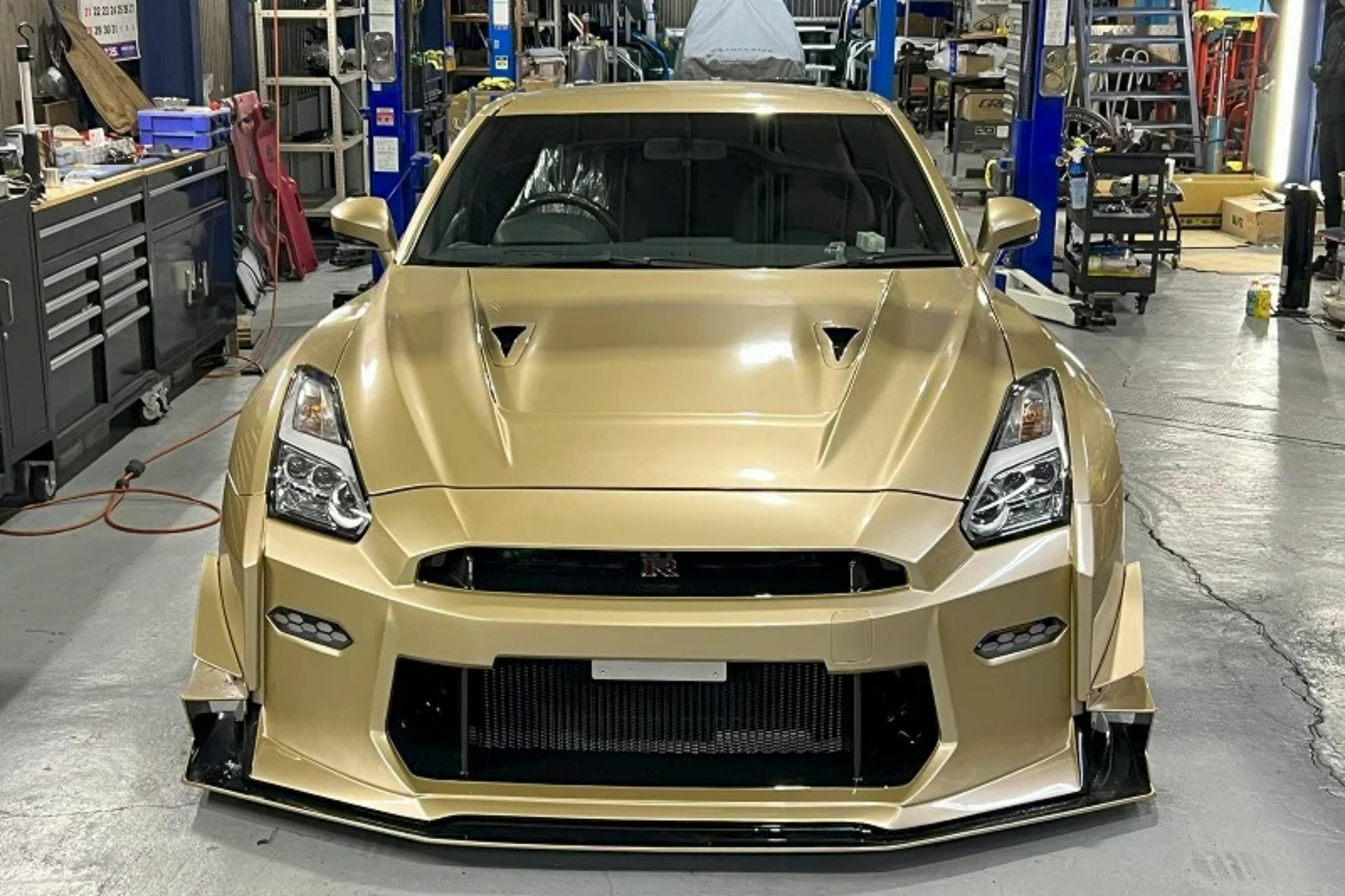 Kuhl Turns Nissan GT-R And Toyota Prius Into Gold-Dipped Widebody ...