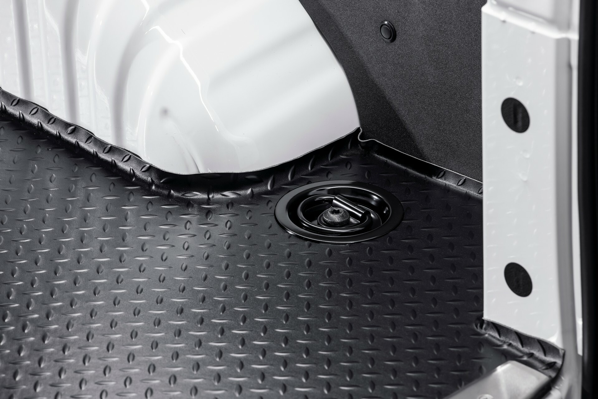 LDV eDeliver7 Electric Van Comes To Rival The Ford E-Transit Custom In ...