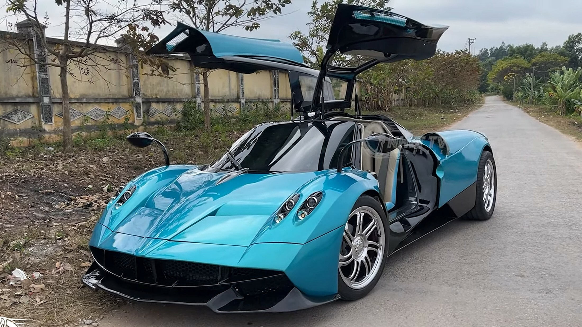This Pagani Huayra Replica With A Daewoo Engine Is Actually Quite ...