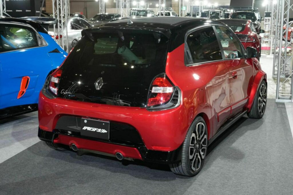 C’eLavie 105 Maxi Is A Widebody Renault Twingo From Japan That Will ...