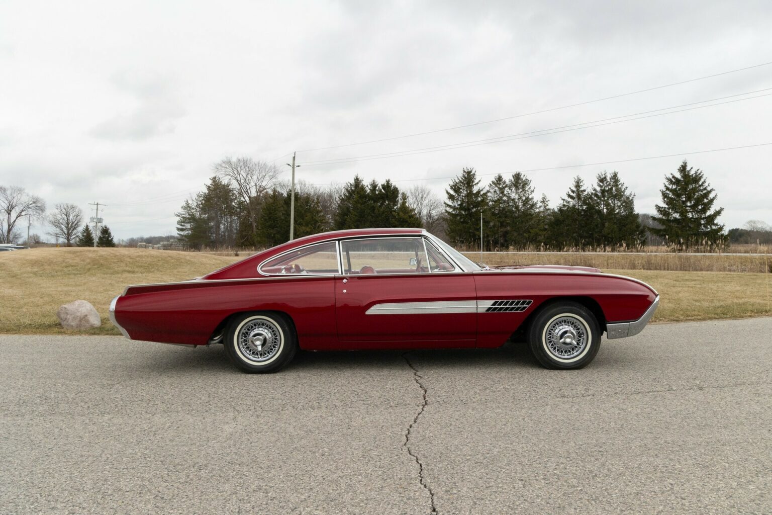 Classic Thunderbird Italien Show Car Is The Real Ford Vs Ferrari ...