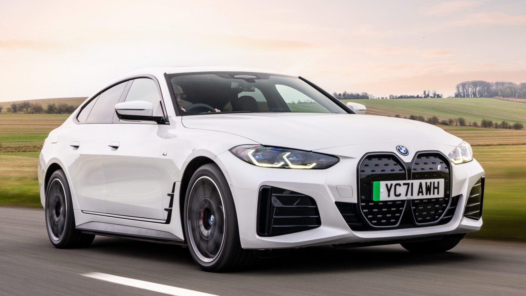 Unlike Stellantis, BMW Argues V8s Are A Must For America | Carscoops